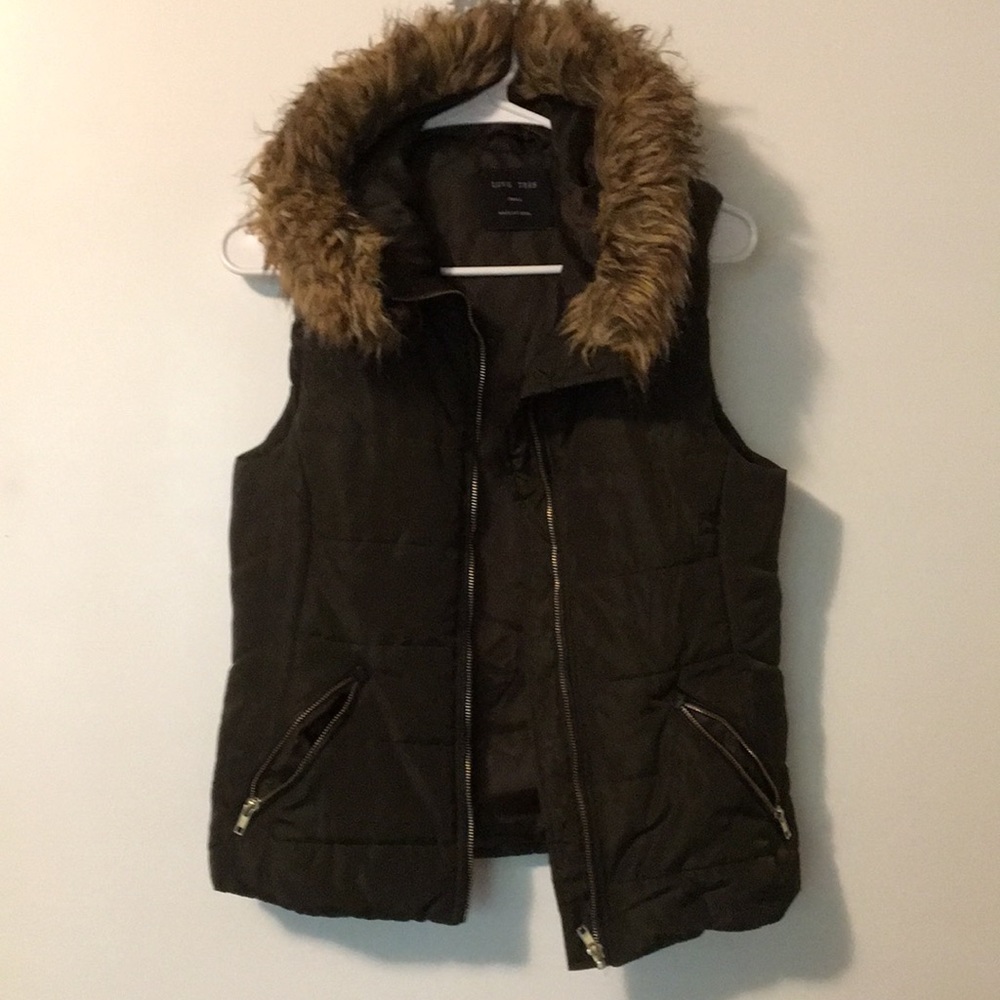 Love Tree Puff Vest - Gem